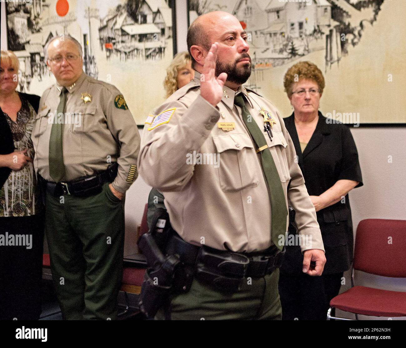 Wahkiakum County Undersheriff Mark Howie is sworn in as Acting Sheriff ...
