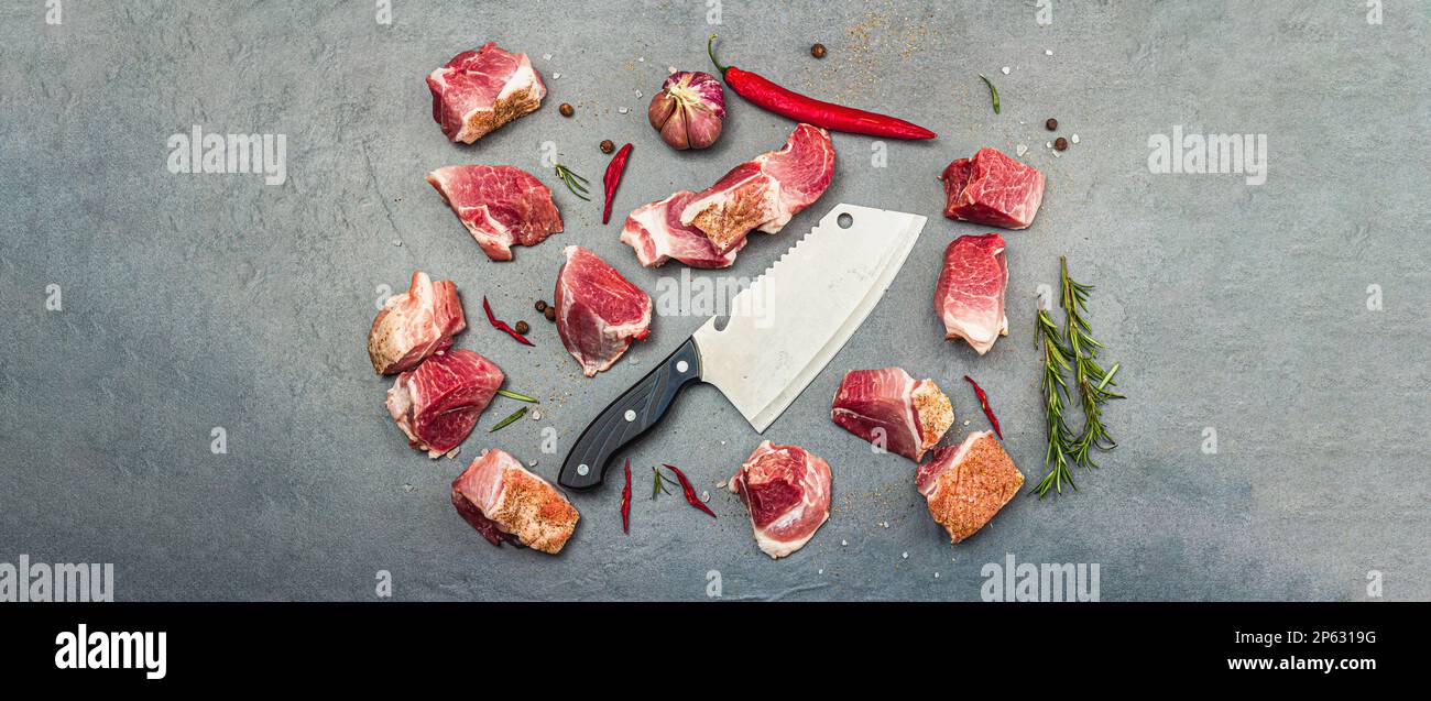 Raw pork shoulder pieces with ground spices. Fresh meat cut, ingredient ...