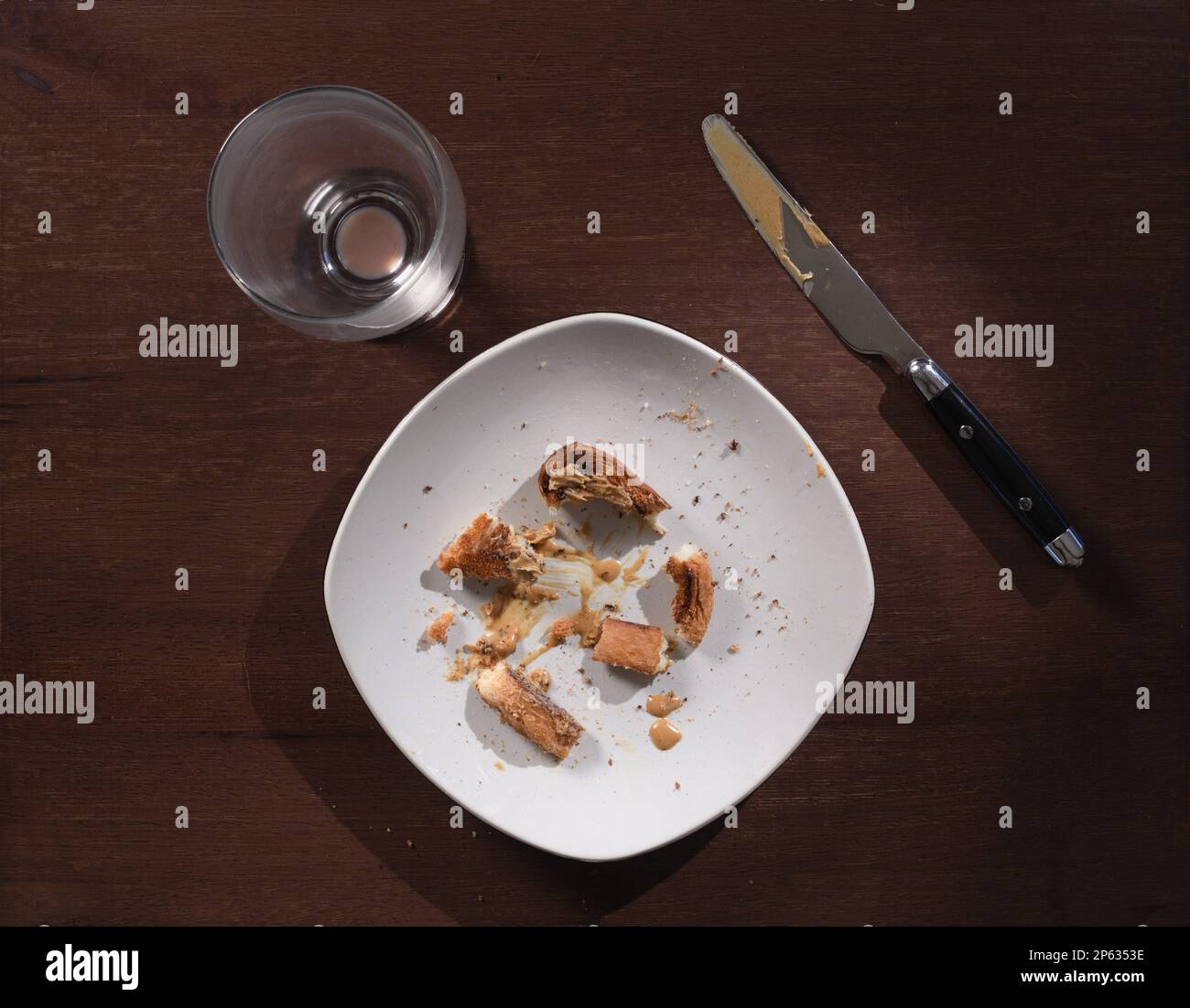 Messy plate hi-res stock photography and images - Alamy