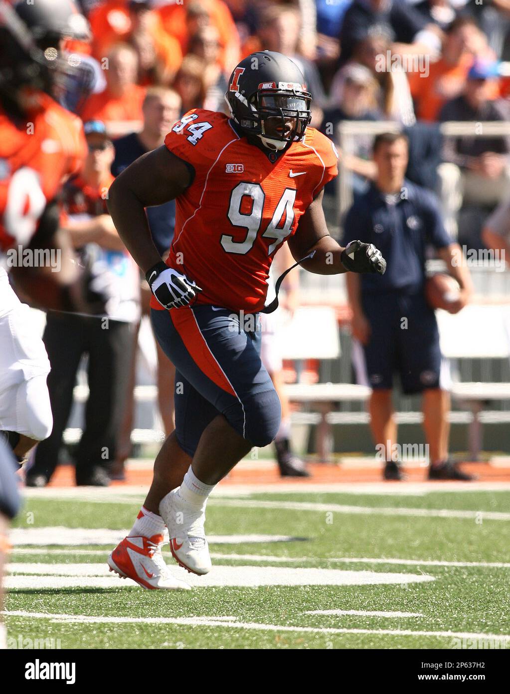 Illinois Illini Akeem Spence (94) in action during a game against Penn ...