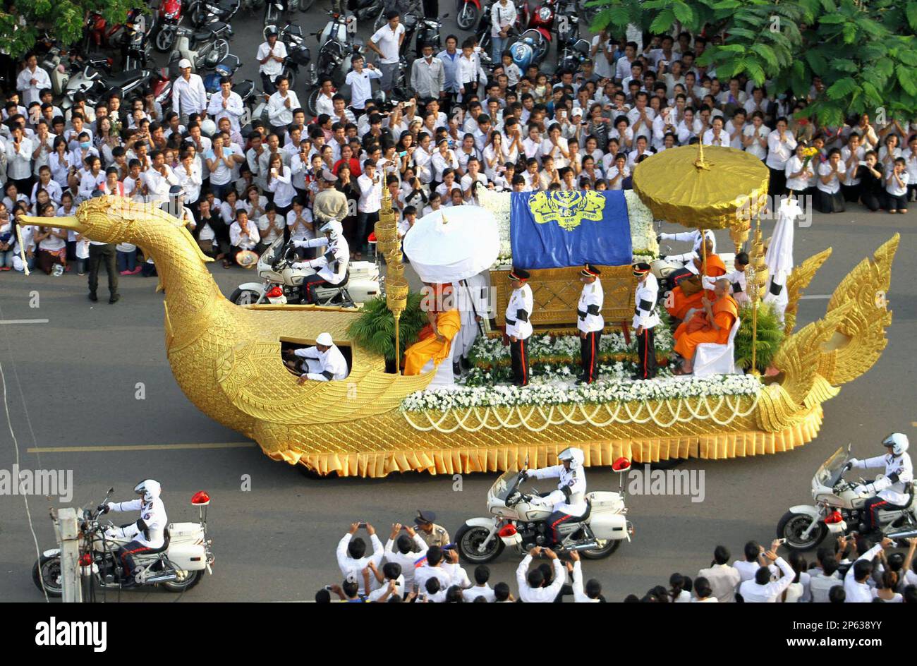 A phoenix float with the casket carrying the body of former Cambodian ...