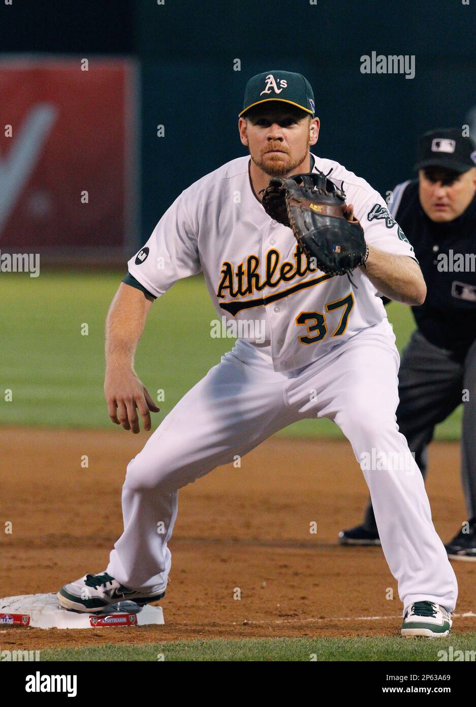 Oakland Athletics first baseman Brandon Moss (37) during an MLB ...