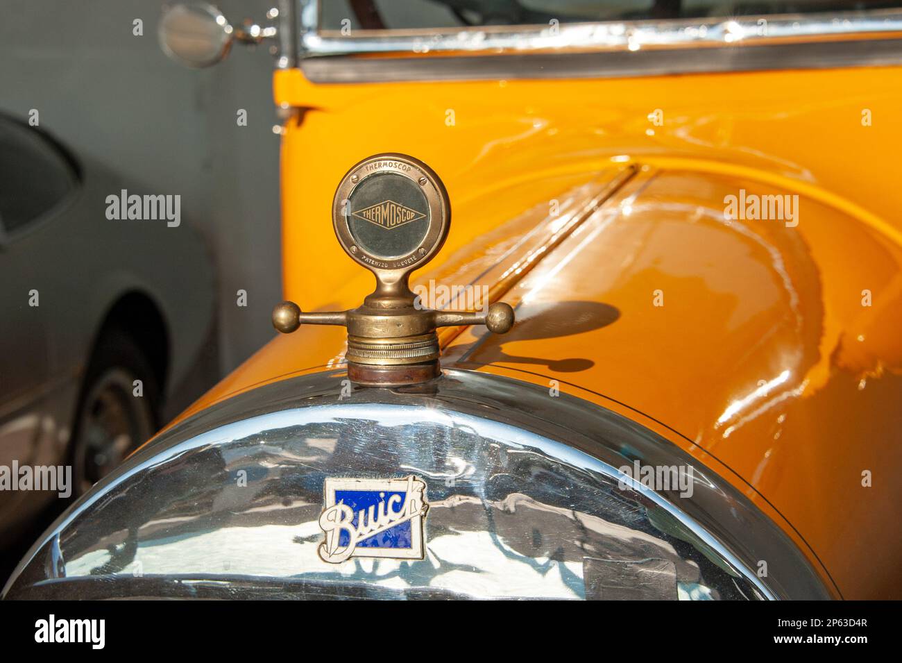Radiator cap hi-res stock photography and images - Alamy