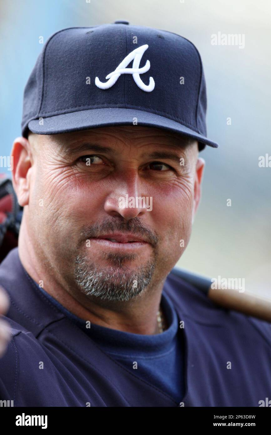 Fredi Gonzalez #33, manager of the Atlanta Braves, before game against ...