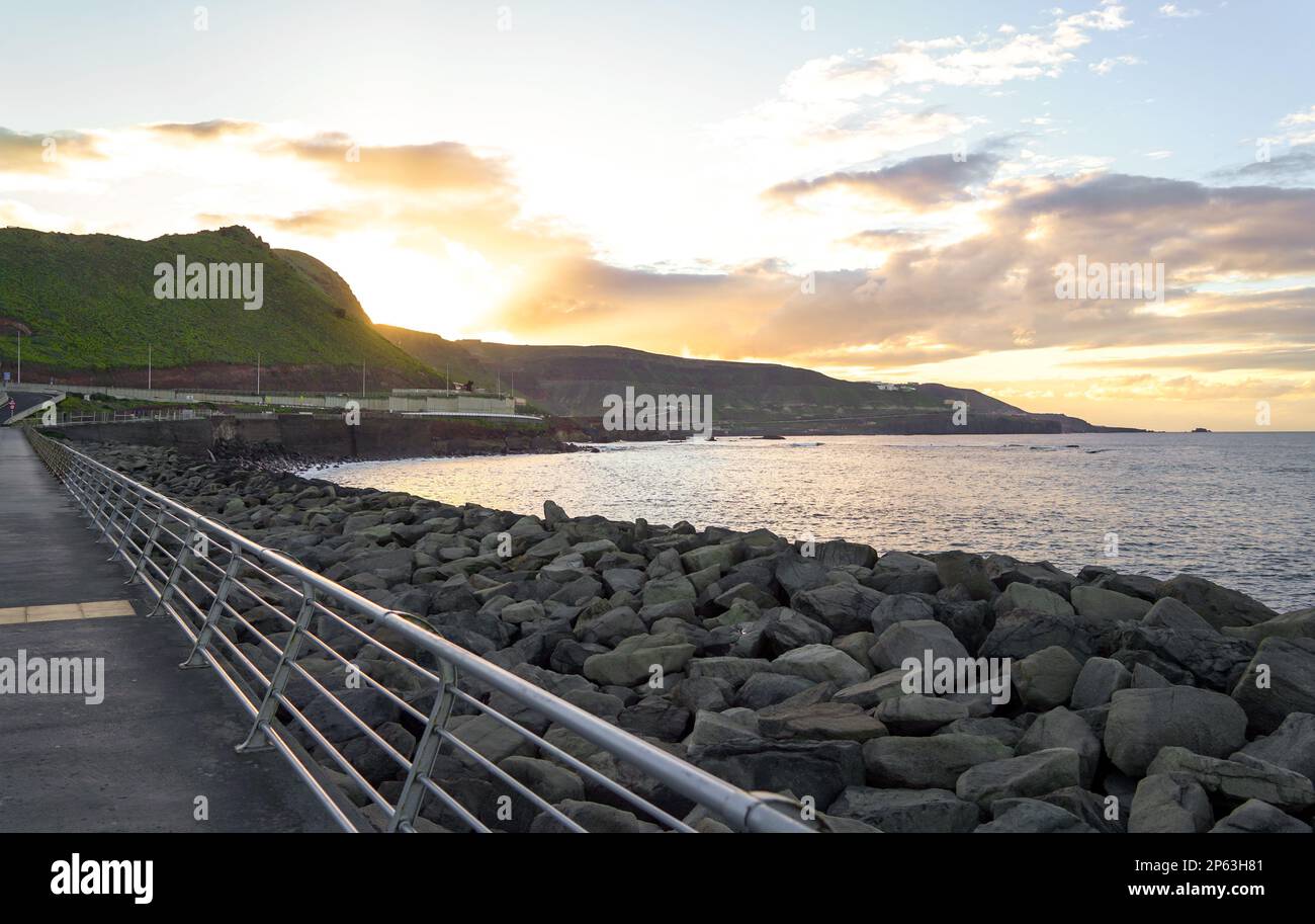 Time lapse sunset beach hi-res stock photography and images - Alamy