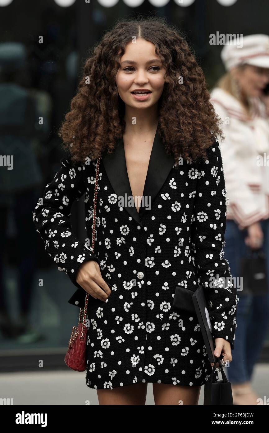 Nico Parker attends the Chanel Fall/Winter 2023-2024 ready-to-wear ...