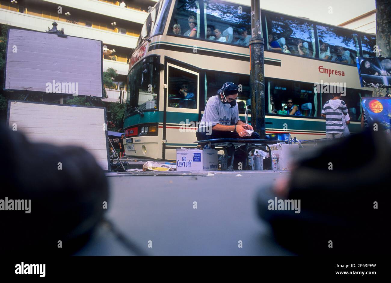 Street artist. spray paint. La Rambla. Barcelona.Europe Stock Photo - Alamy