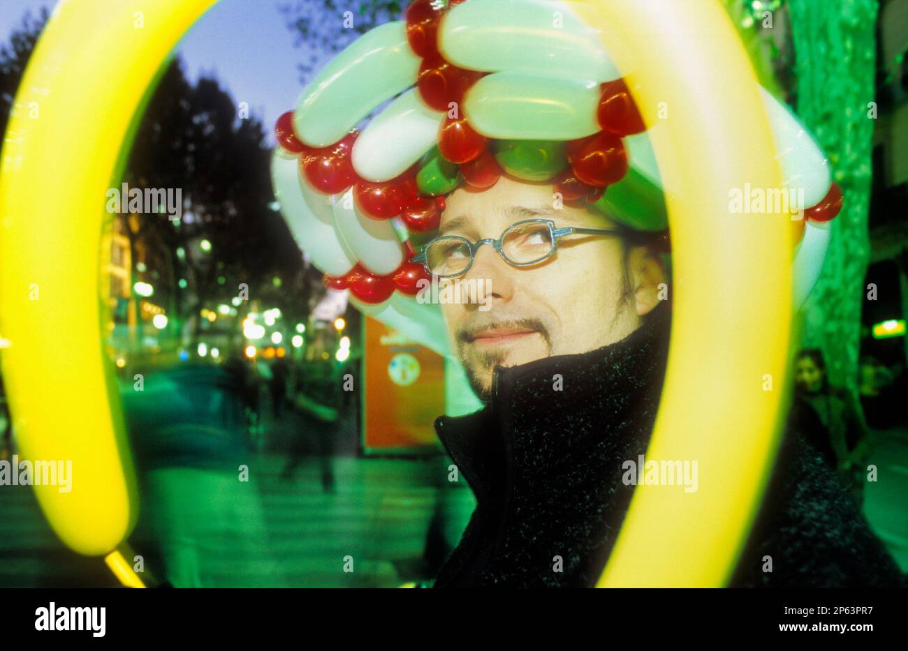 Balloon balloons artists hi-res stock photography and images - Alamy