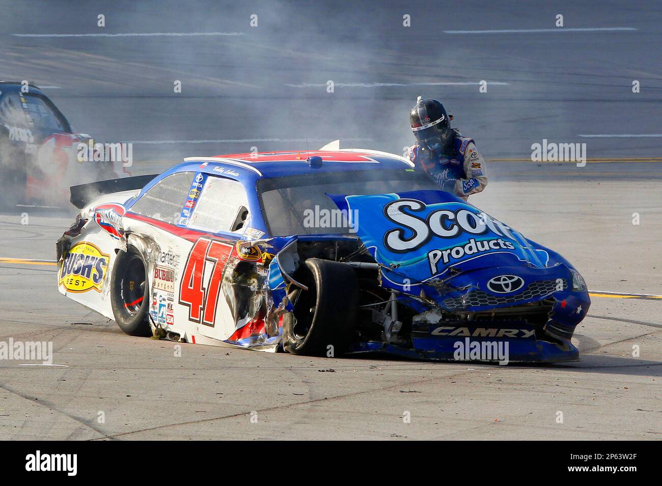 Bobby Labonte during the NASCAR Sprint Cup Series auto race at ...