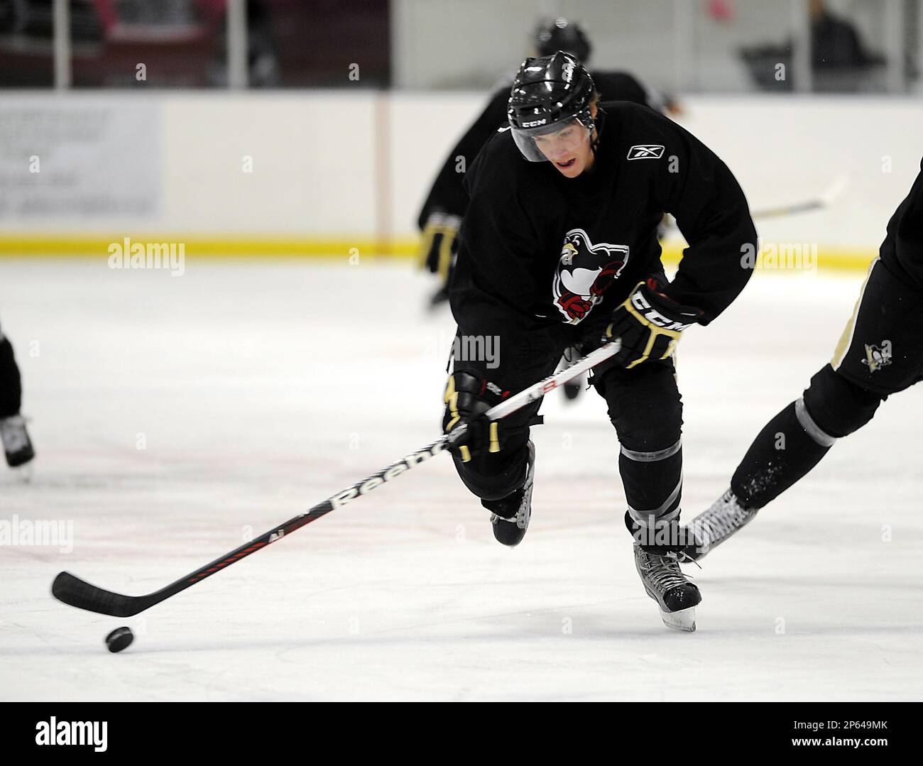 Wilkes-Barre Scranton Penguins hockey player Beau Bennett skates during ...
