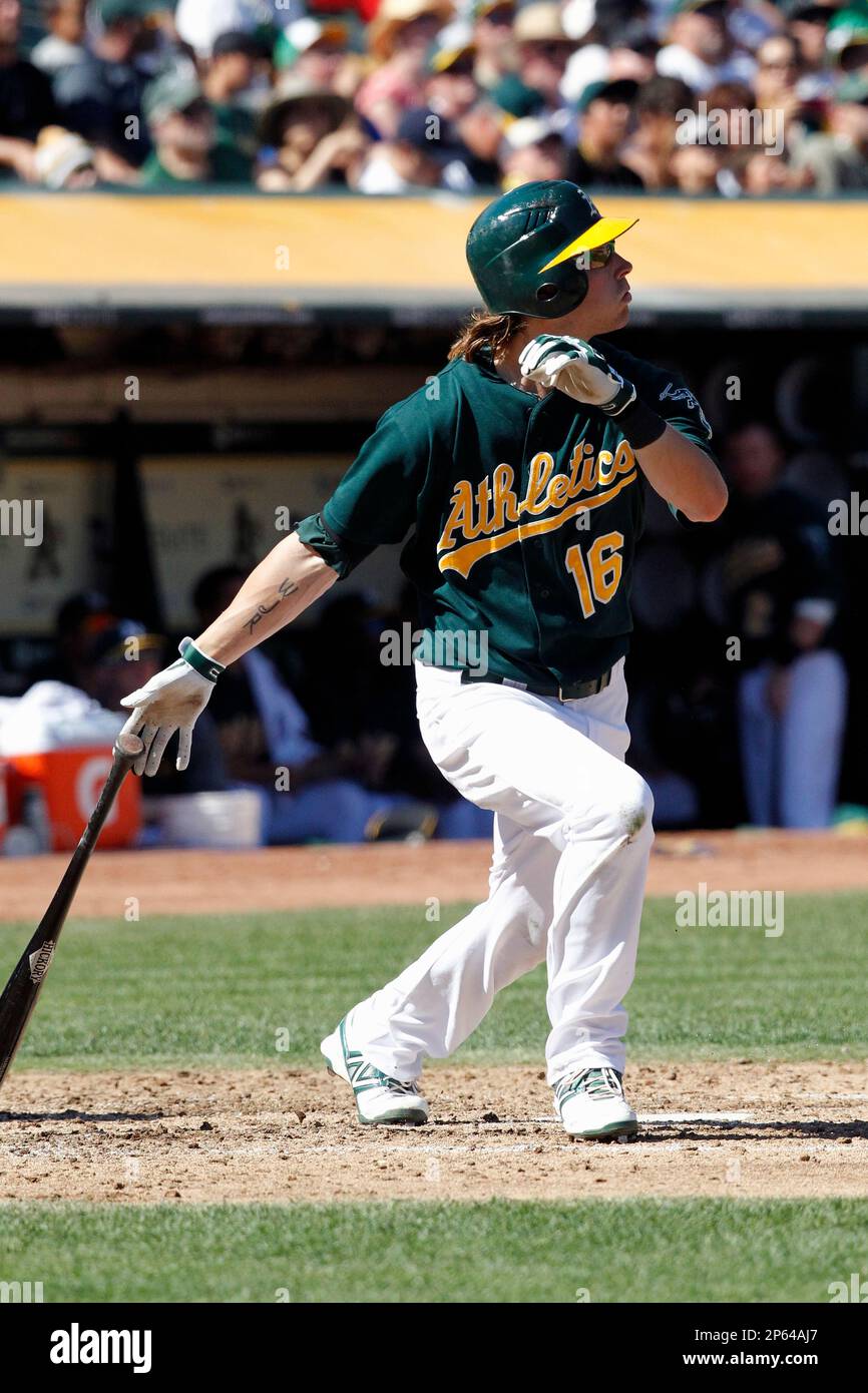 Oakland Athletics right fielder Josh Reddick (16) at bat during an MLB ...