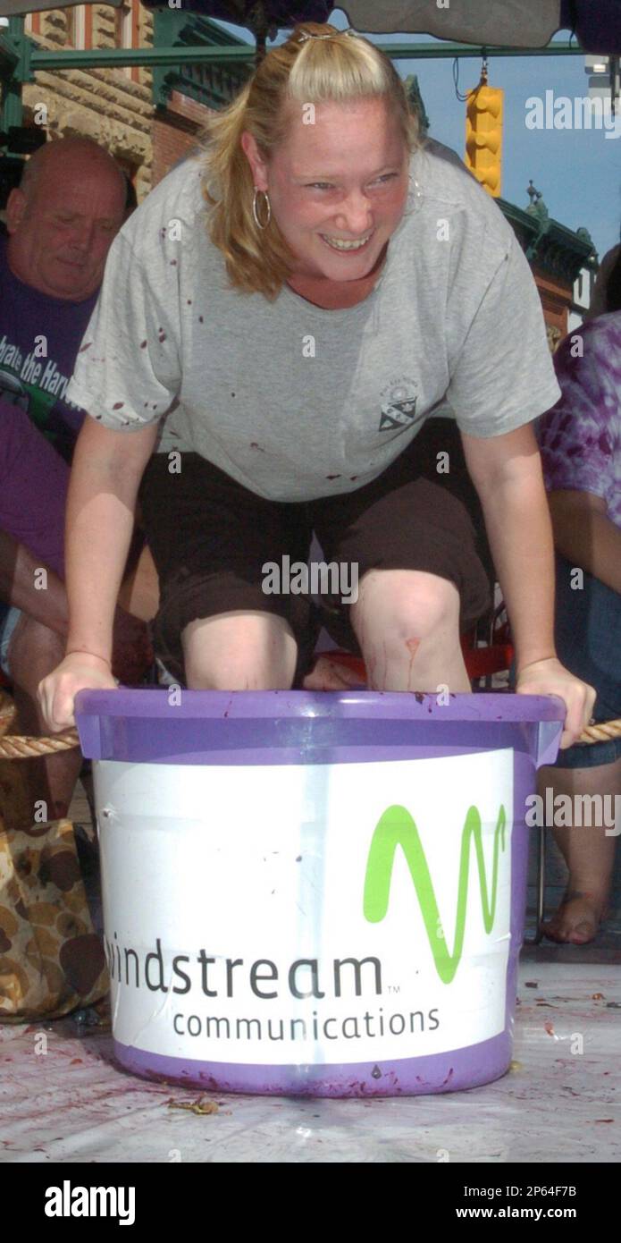 Jamie Huffman of Willowick, enjoying her bachelorette weekend, reacts ...