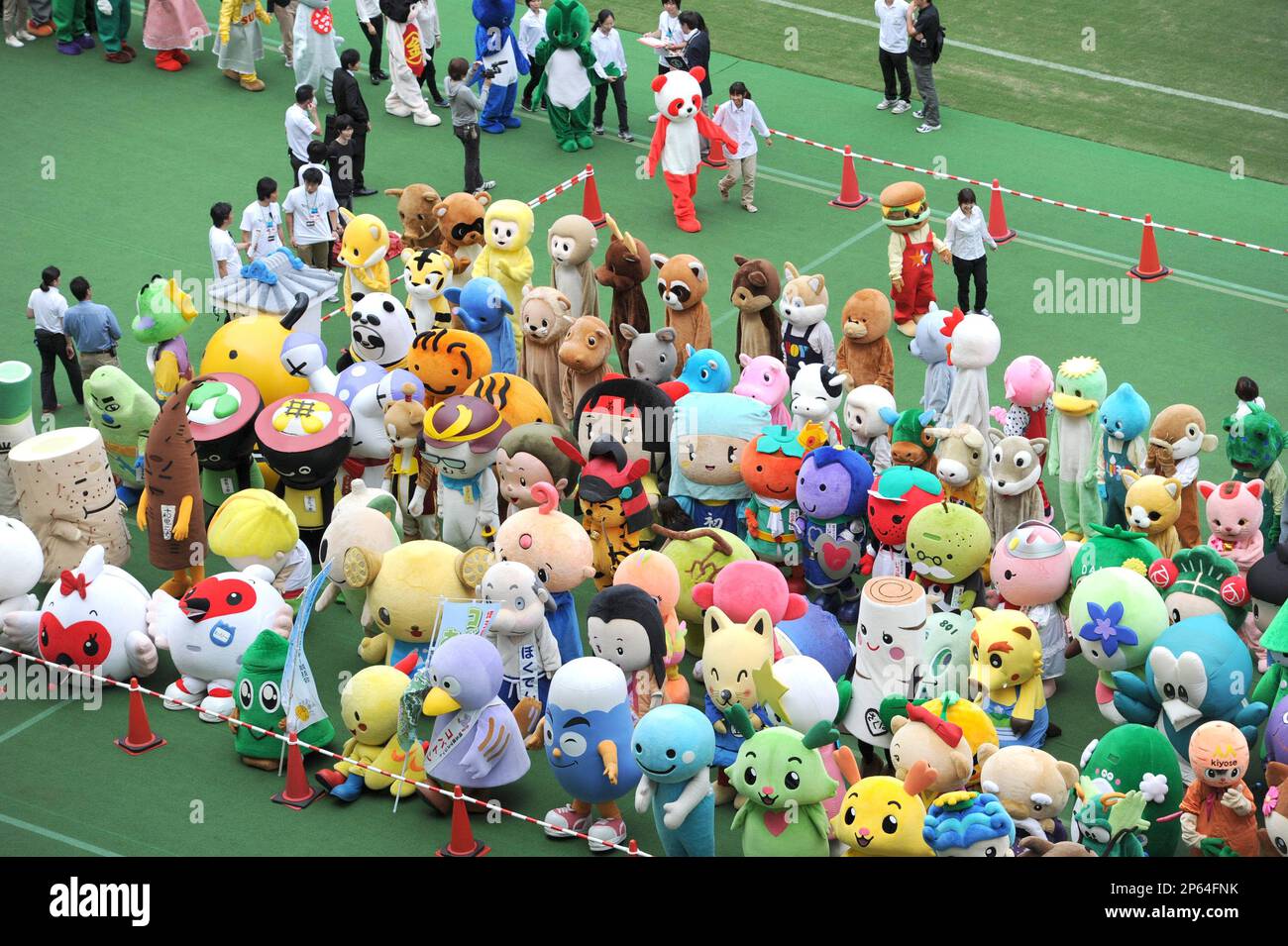 263 yuru kyara mascots across Japan gather to commemorate one year ...