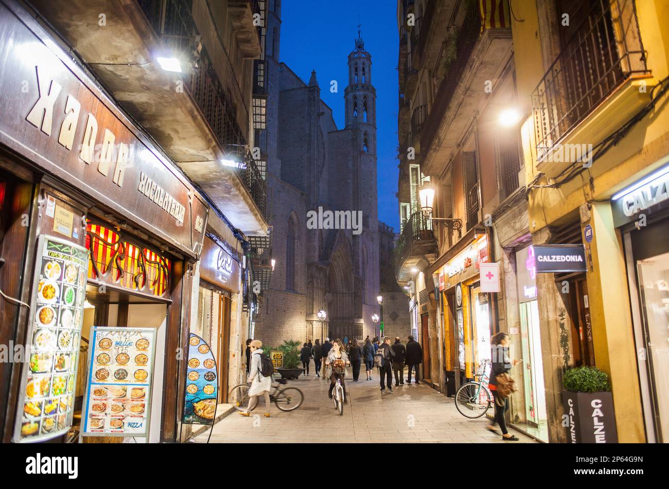 Catalunya tourism monument young people hi-res stock photography and images - Alamy