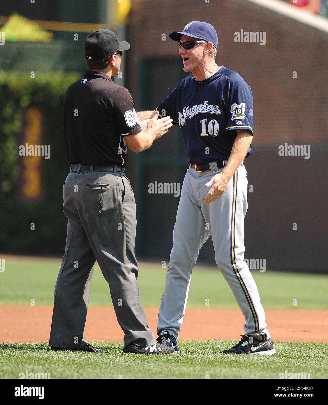 Milwaukee Brewers Ron Roenicke (10), in action during a game against ...