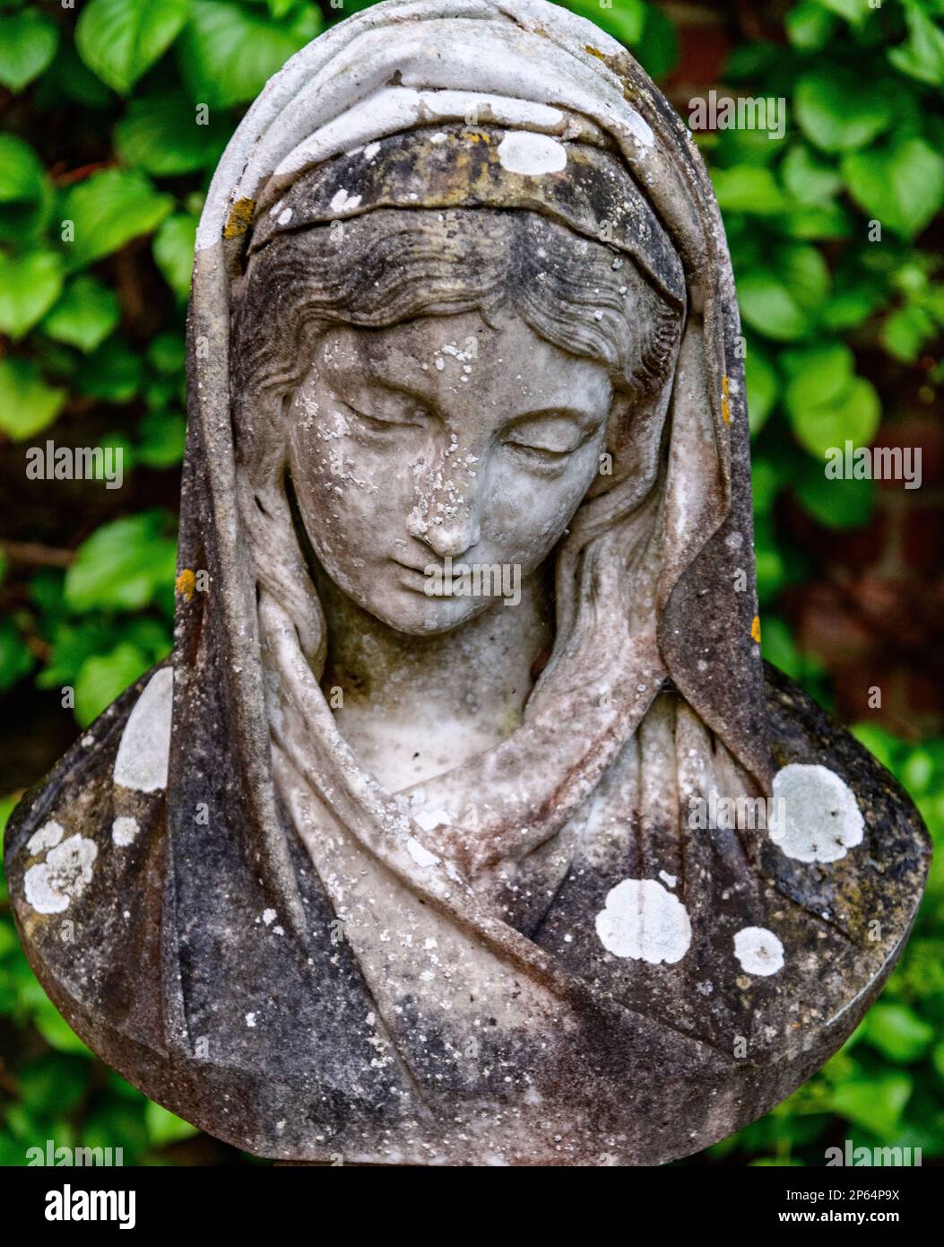 Statue Mount Edgecombe Gardens Stock Photo - Alamy