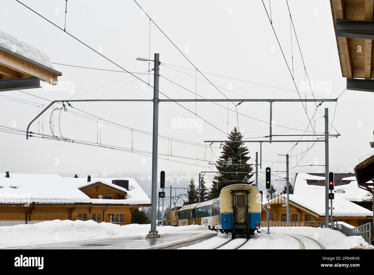Gstaad railway station hi-res stock photography and images - Alamy