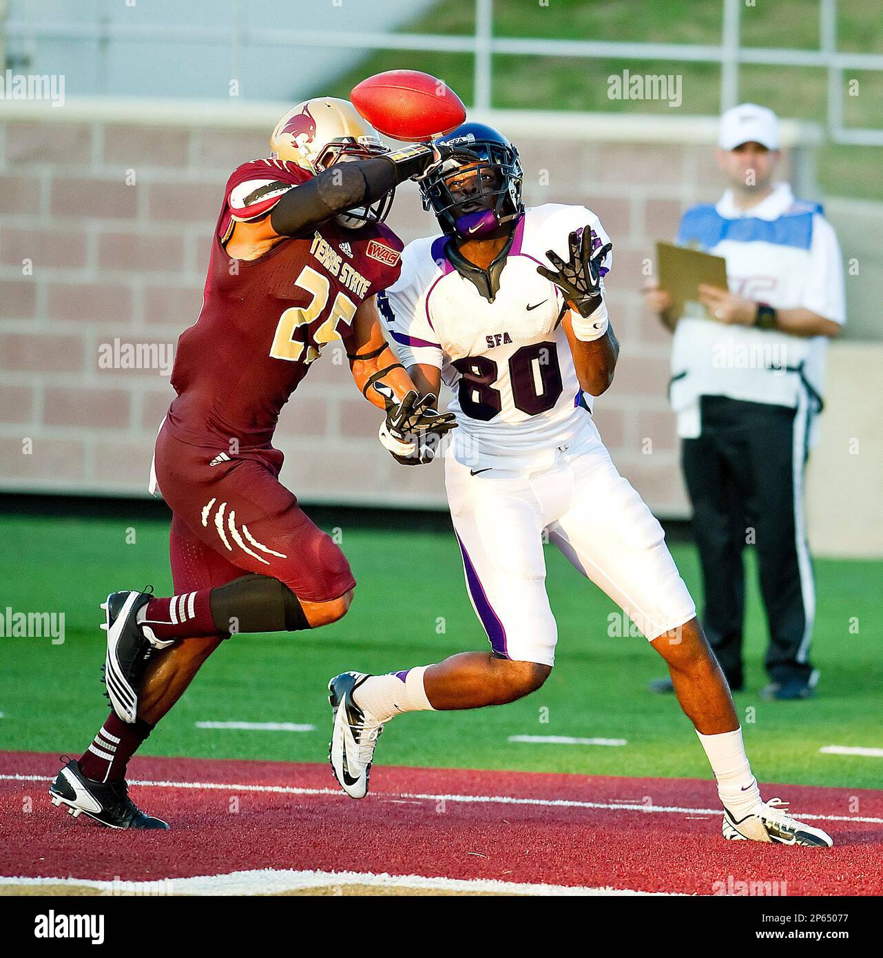 September 22, 2012: Texas State Craig Mager #25 in action during the ...
