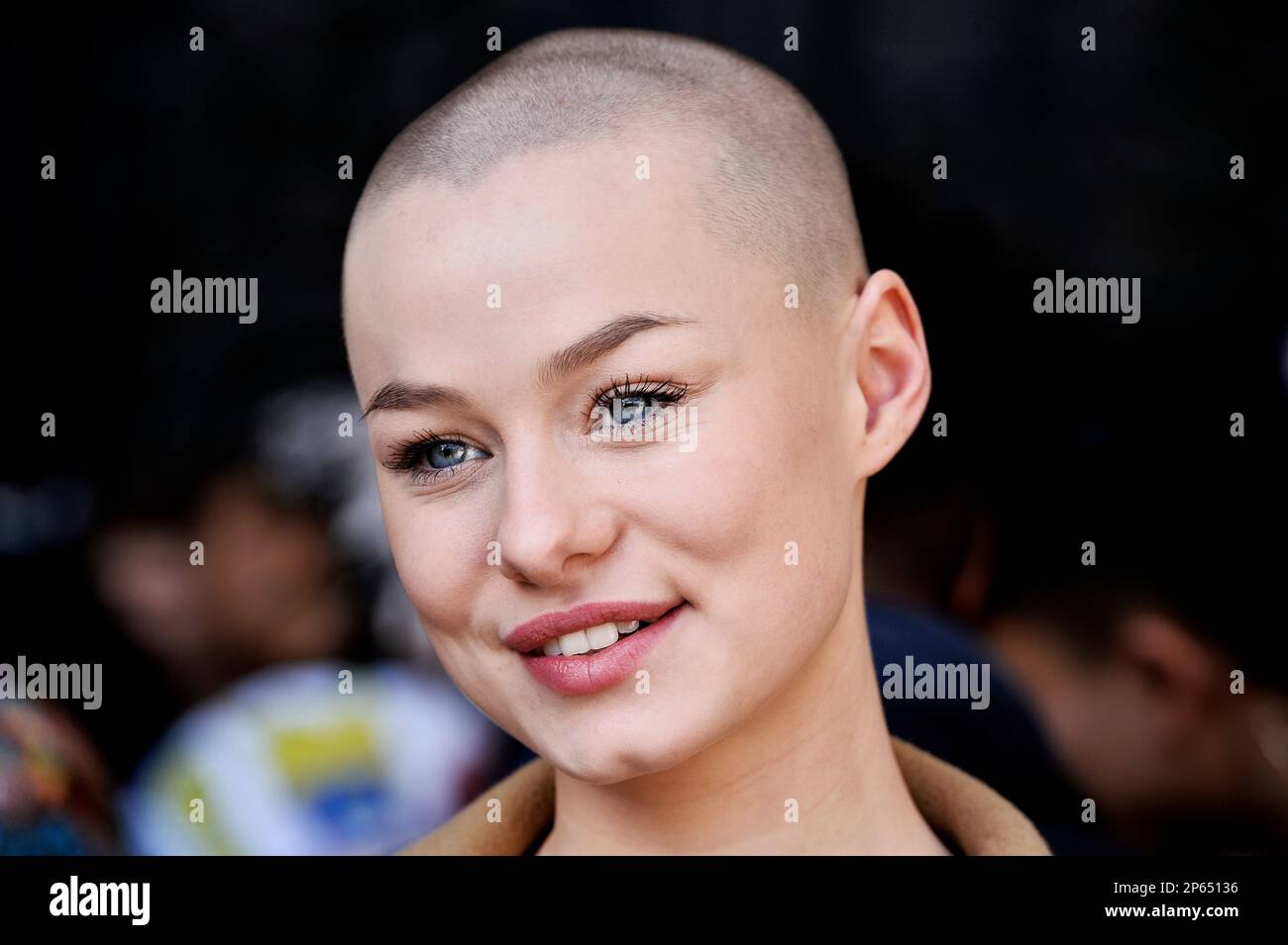 Girl with a short hair cut - Street Style at Paris Fashion Week - Le ...