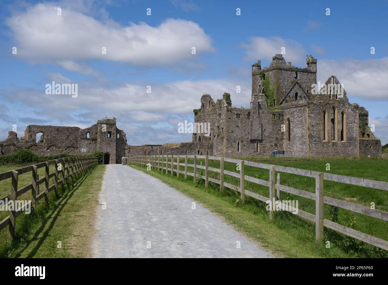 Dunbrody Abbey County Wexford EIRE Stock Photo - Alamy