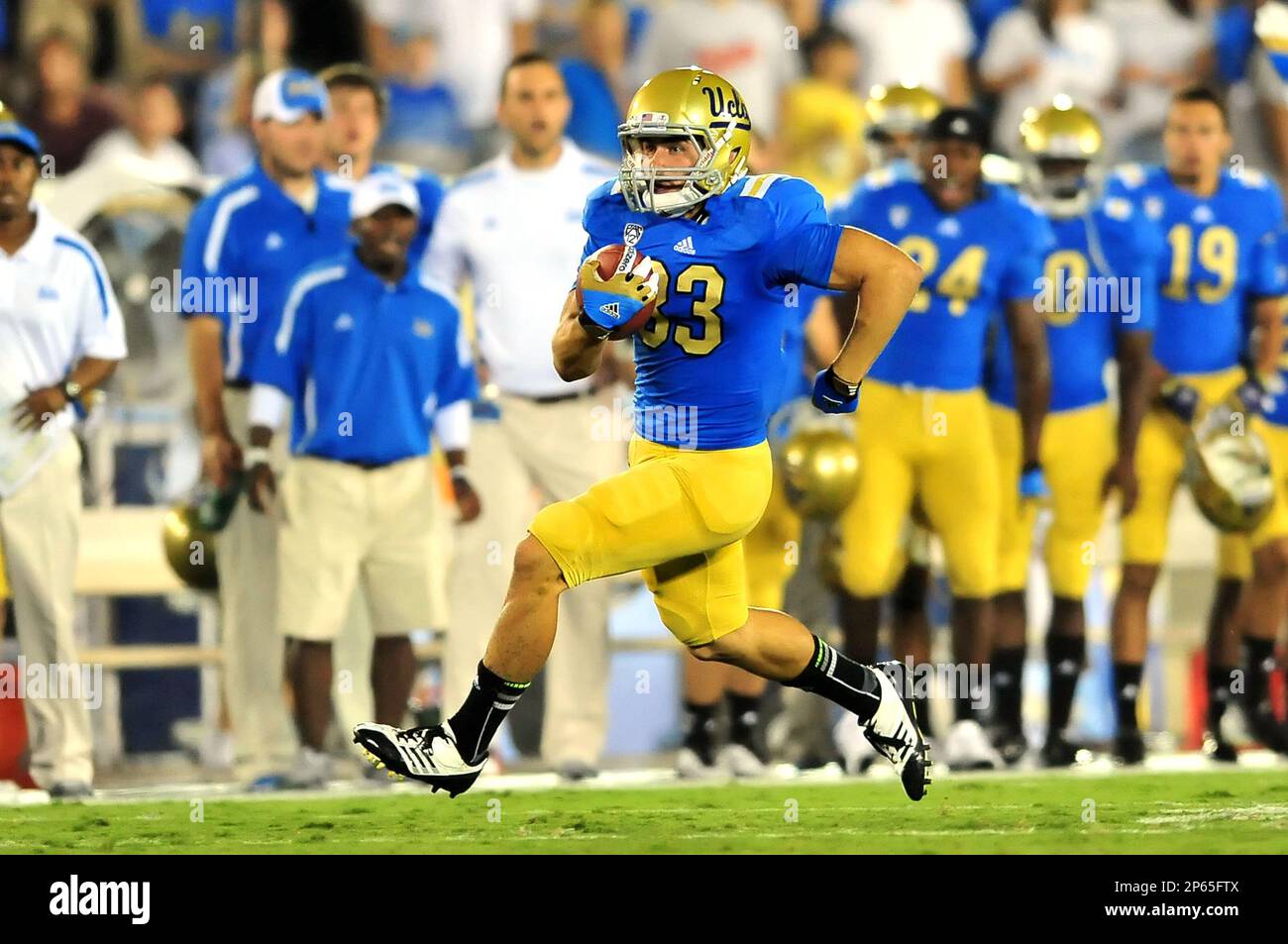 September 15, 2012 Pasadena, CA.UCLA Bruins running back Steven Manfro ...