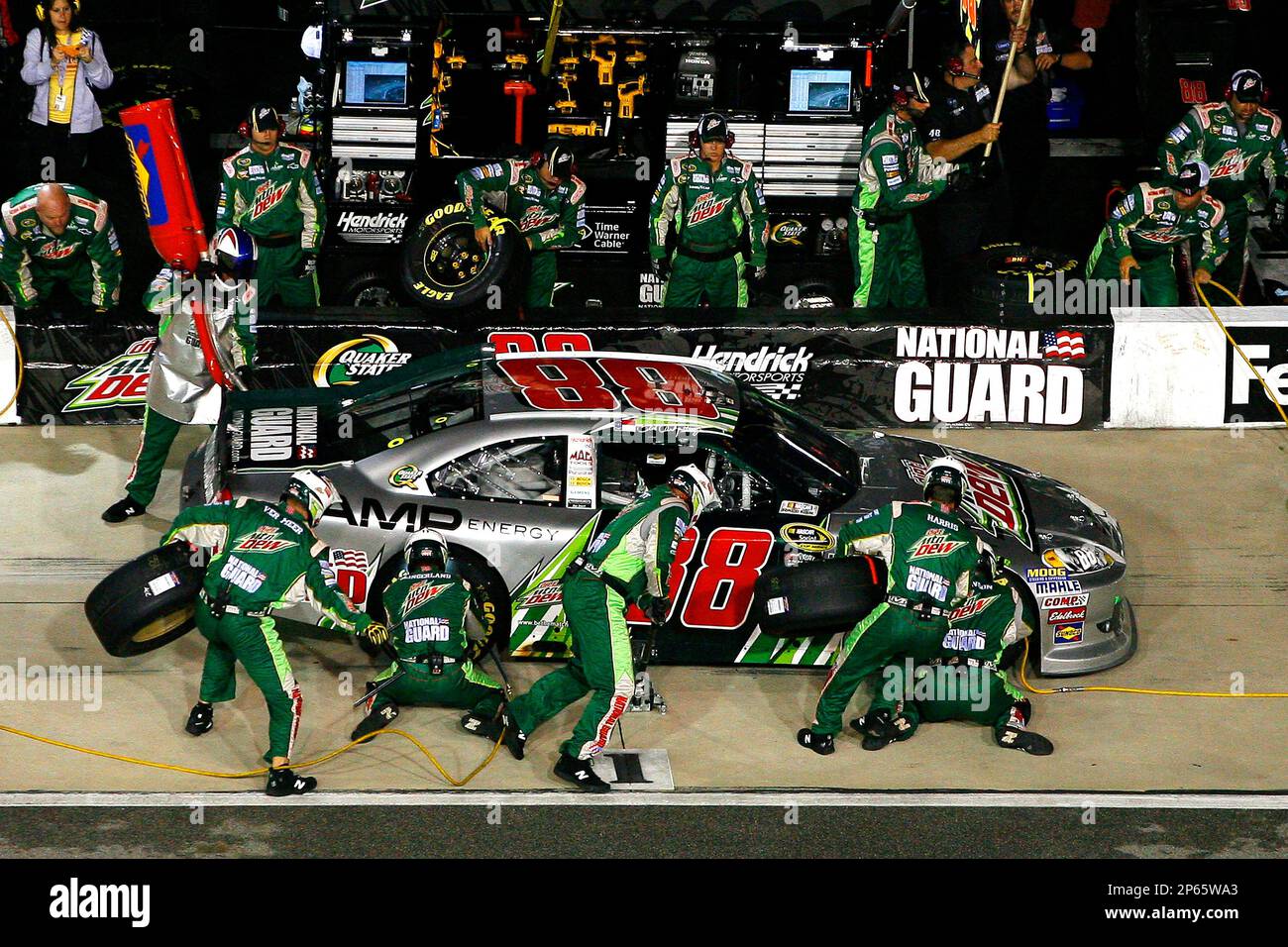 Dale Earnhardt Jr. pit stop during the NASCAR Sprint Cup Series auto ...