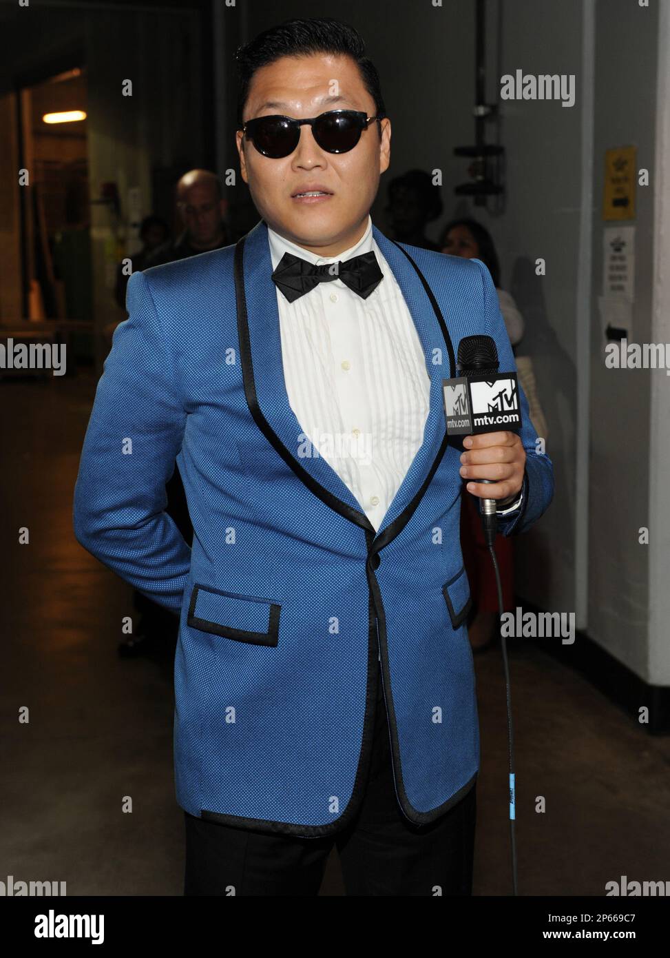 LOS ANGELES, CA - SEPTEMBER 6: PSY backstage at the 2012 MTV Video ...