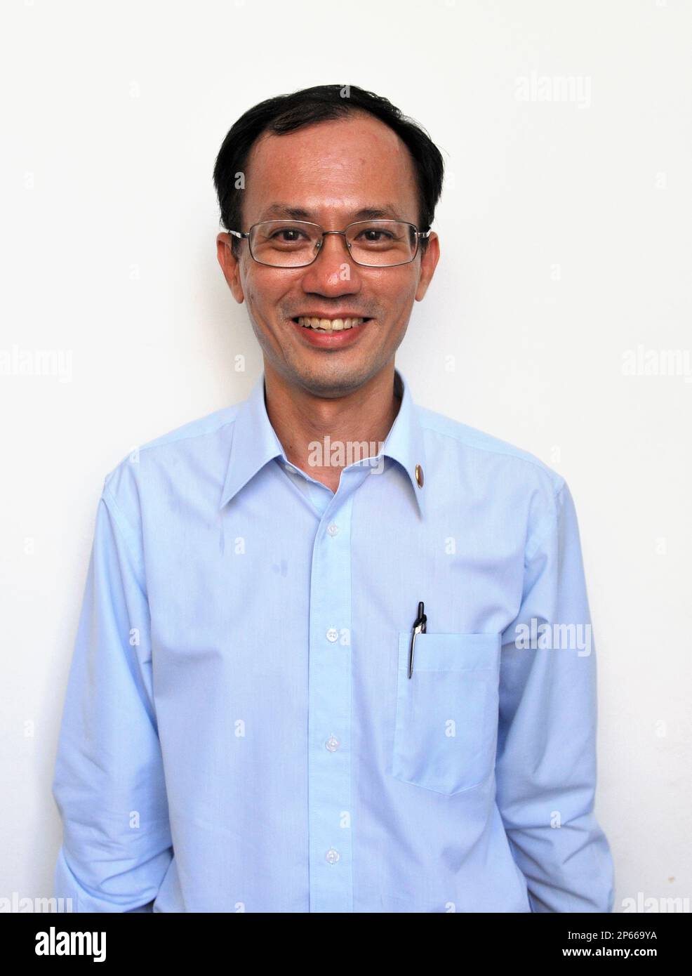 Workers' Party candidate, Yee Jenn Jong. Photographed 25 April 2011 ...