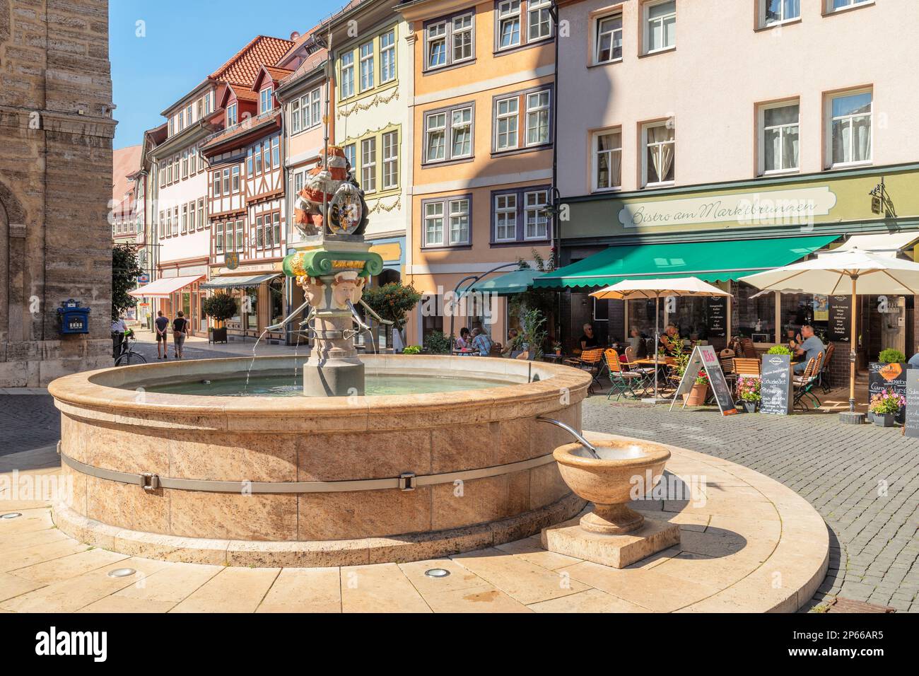 Breiter brunnen hi-res stock photography and images - Alamy
