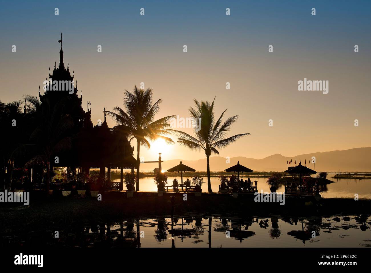 Myanmar, Inle lake, Garden Cottage Inle Resort Stock Photo - Alamy