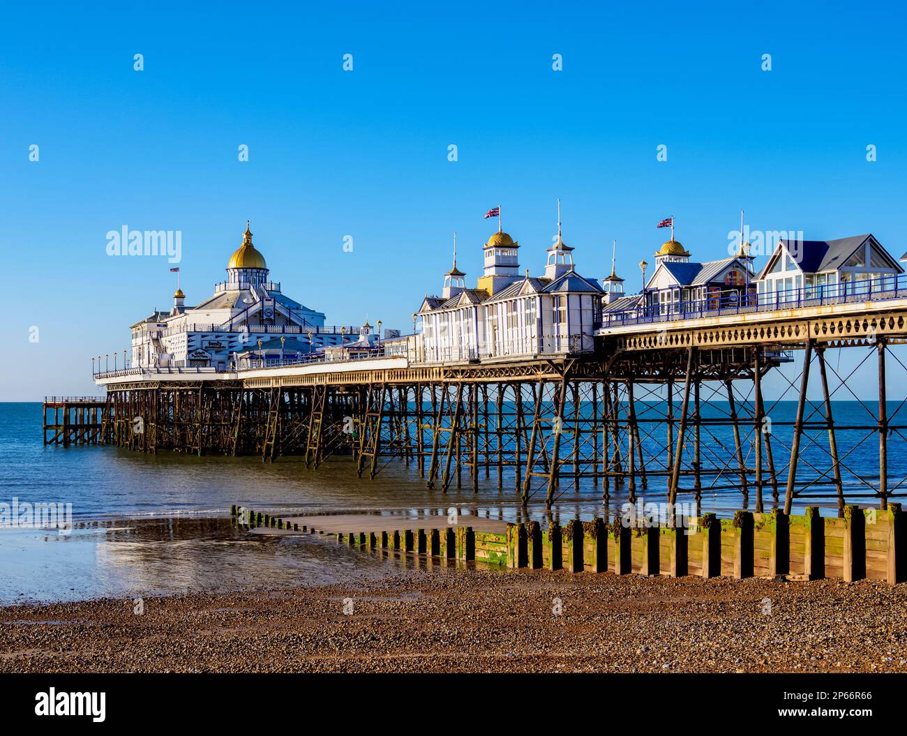 Eastbourne pier hi-res stock photography and images - Alamy