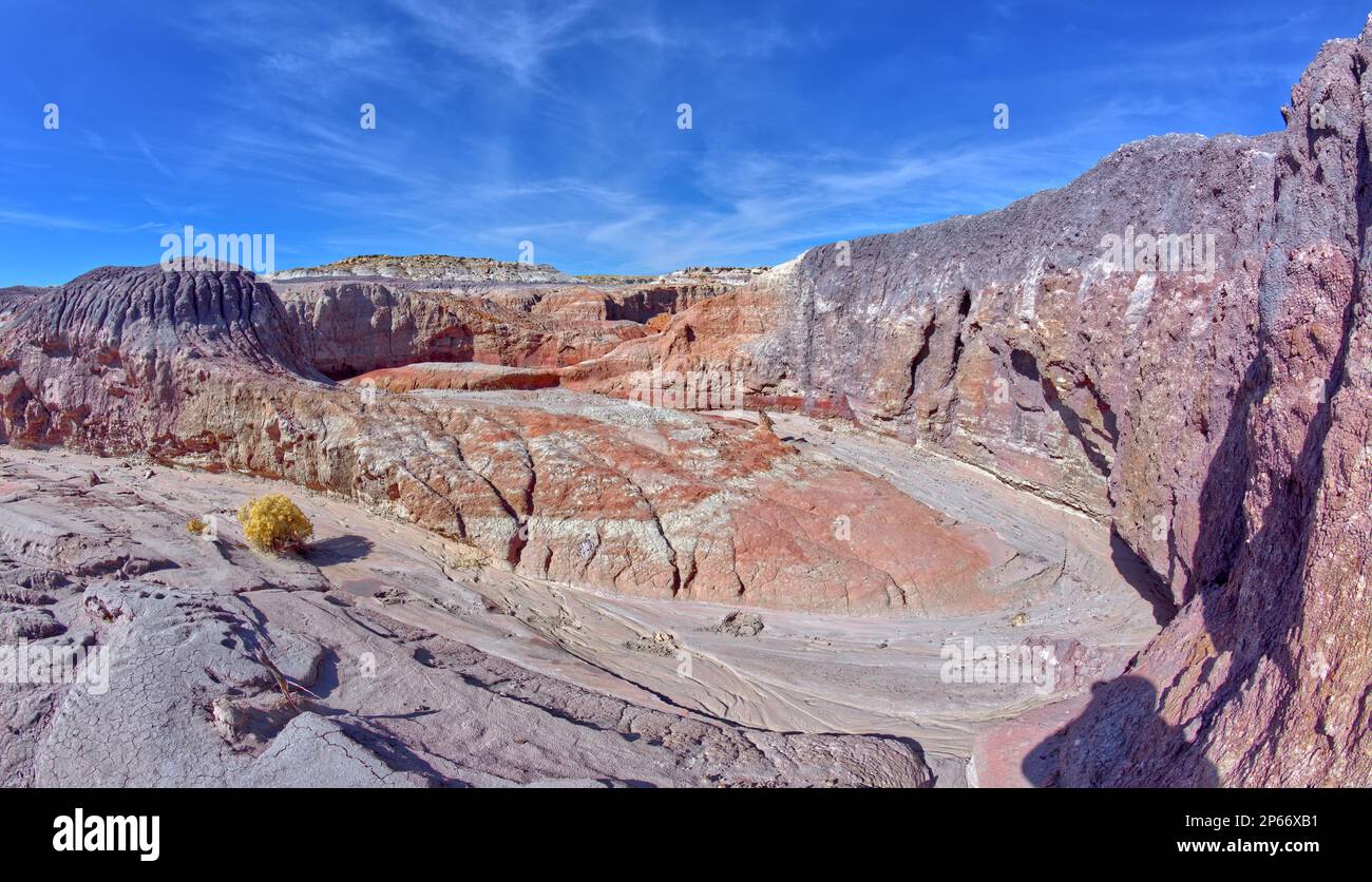 An area of the Red Basin where the purple bentonite transitions into ...