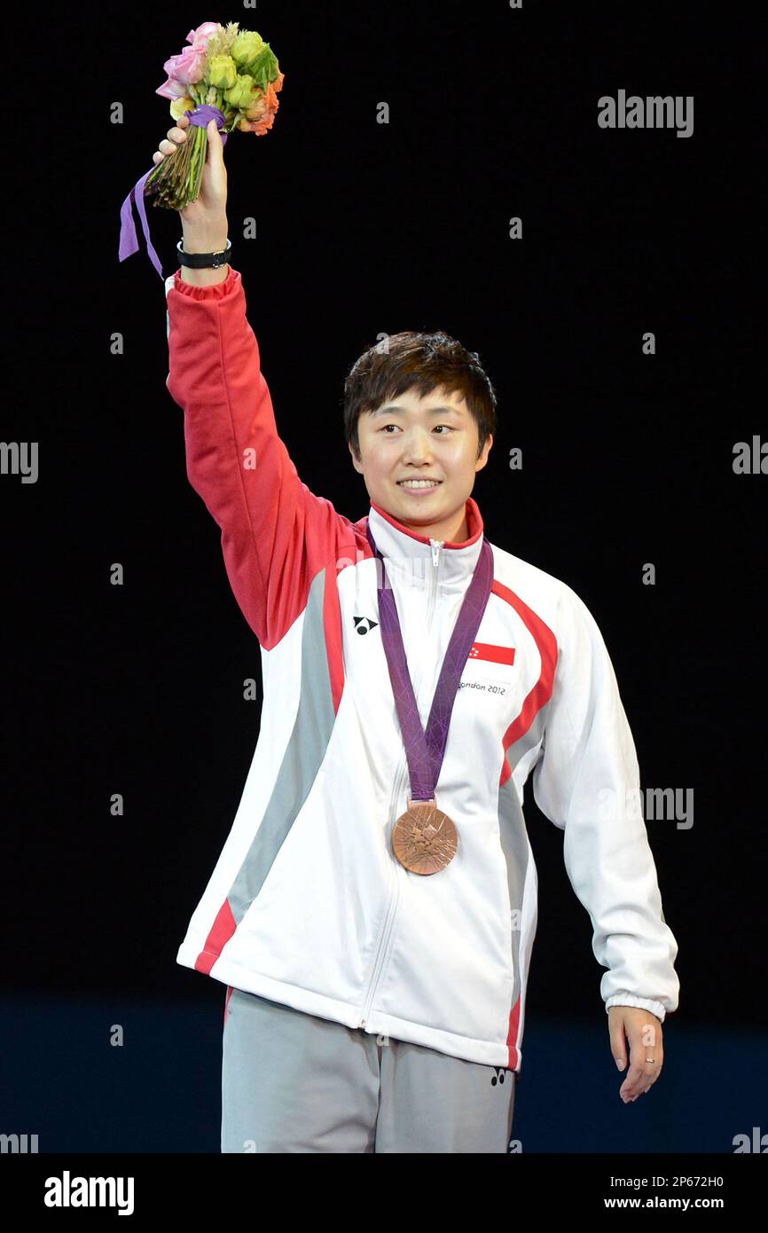 Singapore's Feng Tianwei beat Japan's Kasumi Ishikawa to take home the ...