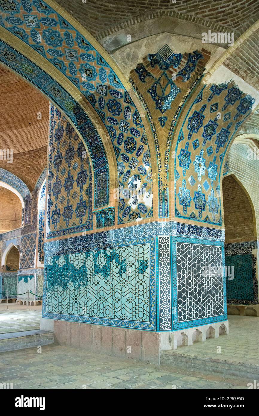 Tabriz and blue mosque and interior hi-res stock photography and images ...
