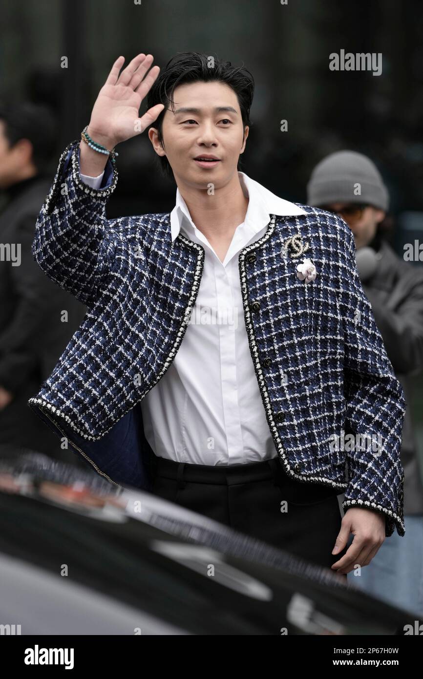 Park Seo-joon attends the Chanel Fall/Winter 2023-2024 ready-to-wear ... Park Seo-joon attends the Chanel Fall/Winter 2023-2024 ready-to-wear ...