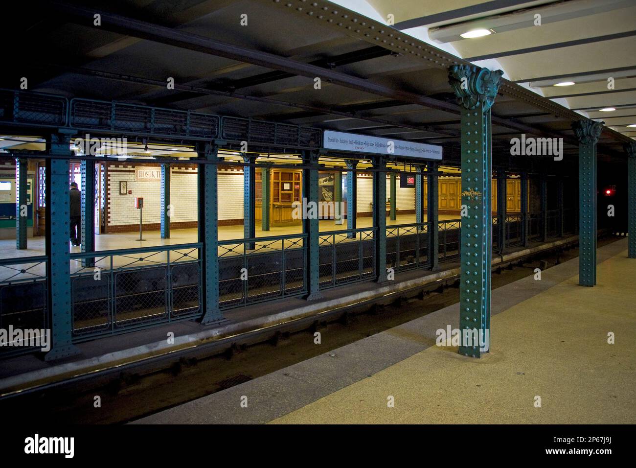 Budapest subway hi-res stock photography and images - Alamy