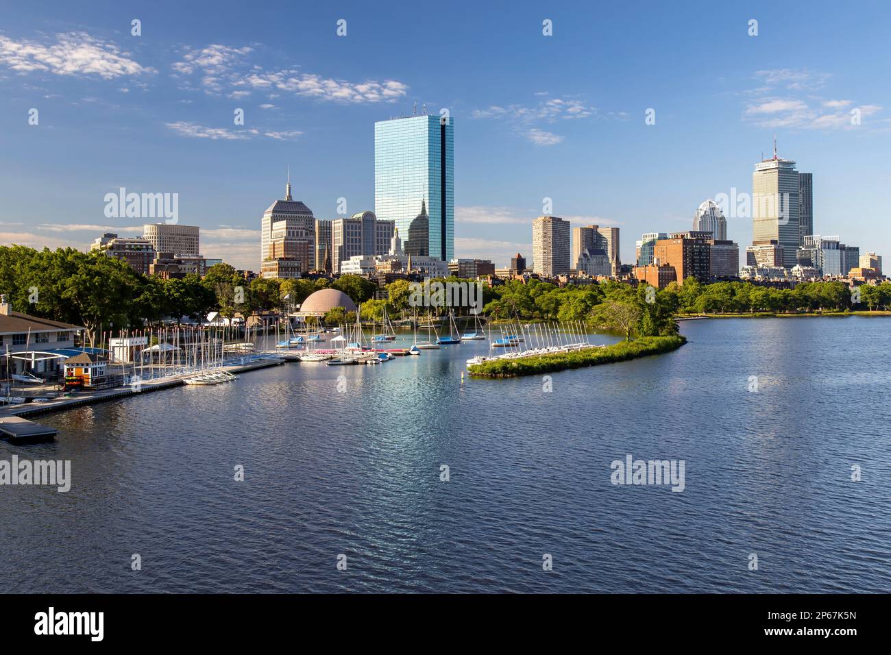 Charles river esplanade hi-res stock photography and images - Alamy