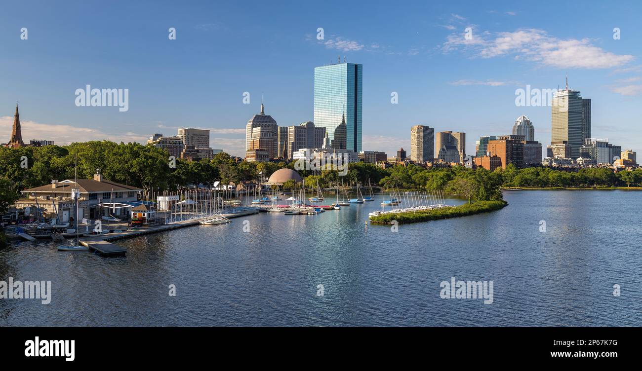 Charles river esplanade hi-res stock photography and images - Alamy