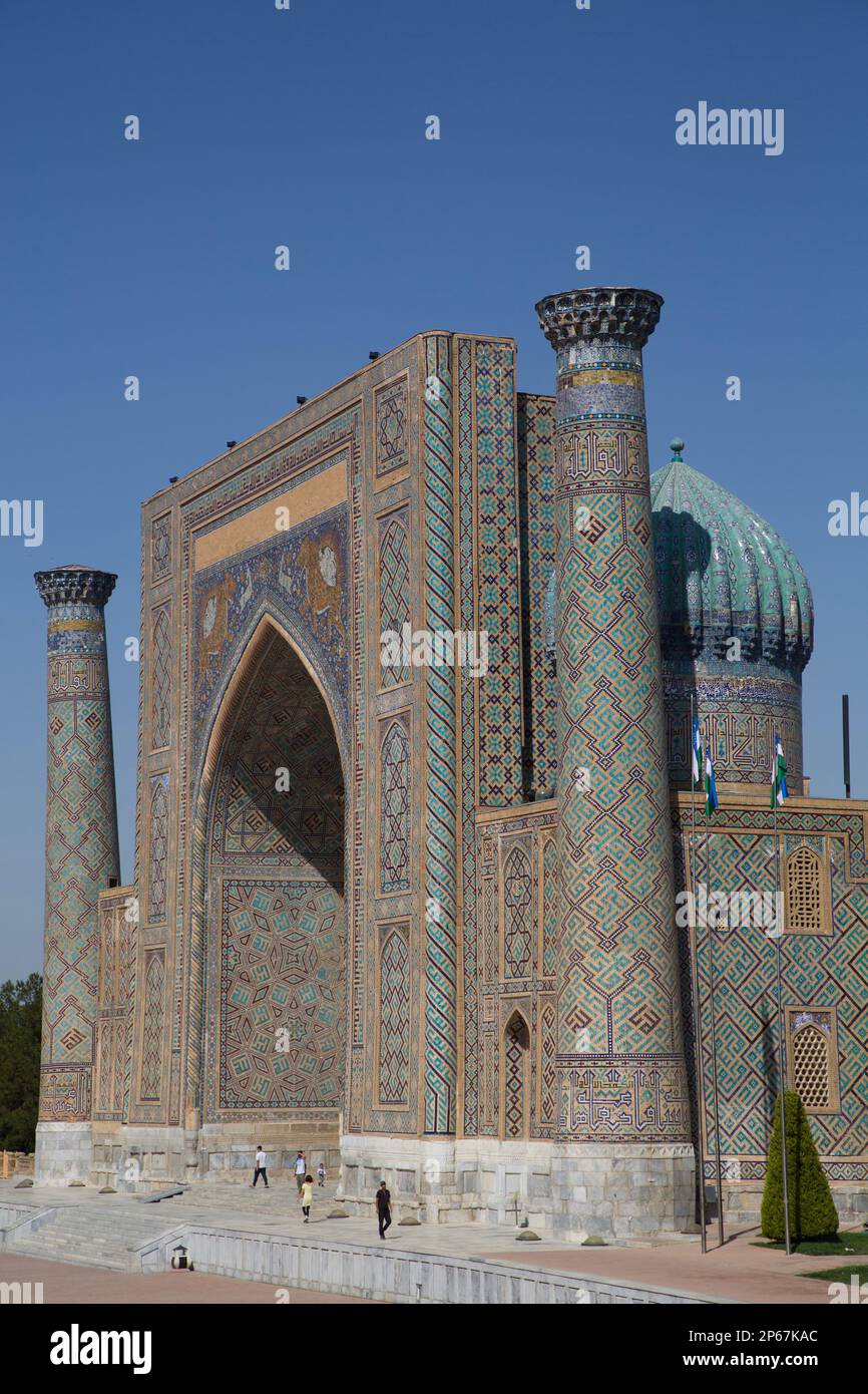 Sherdor Madrassah (Completed 1636), Registan Square, Samarkand ...