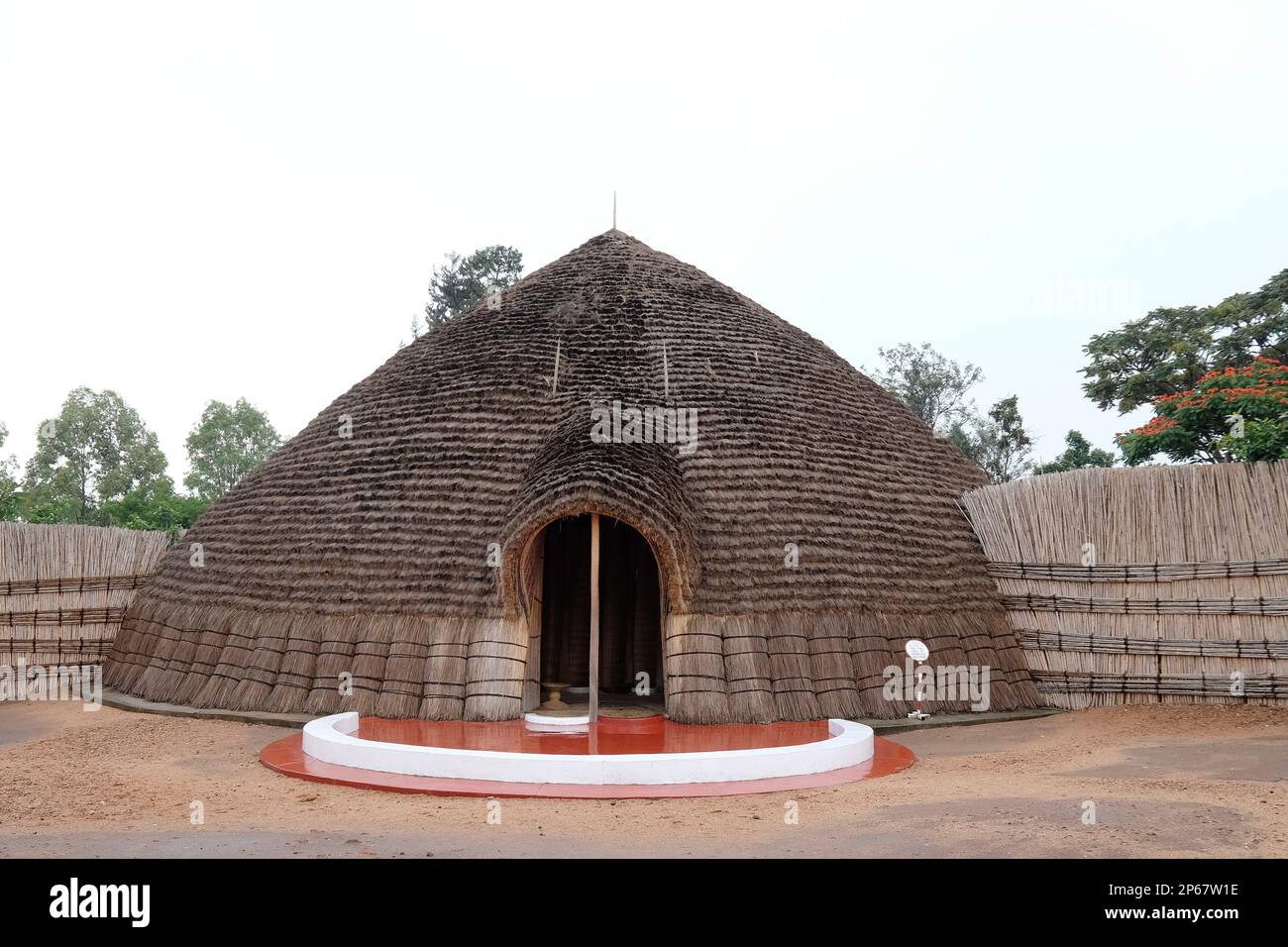 Palace of king mutara iii rudahigwa hi-res stock photography and images ...