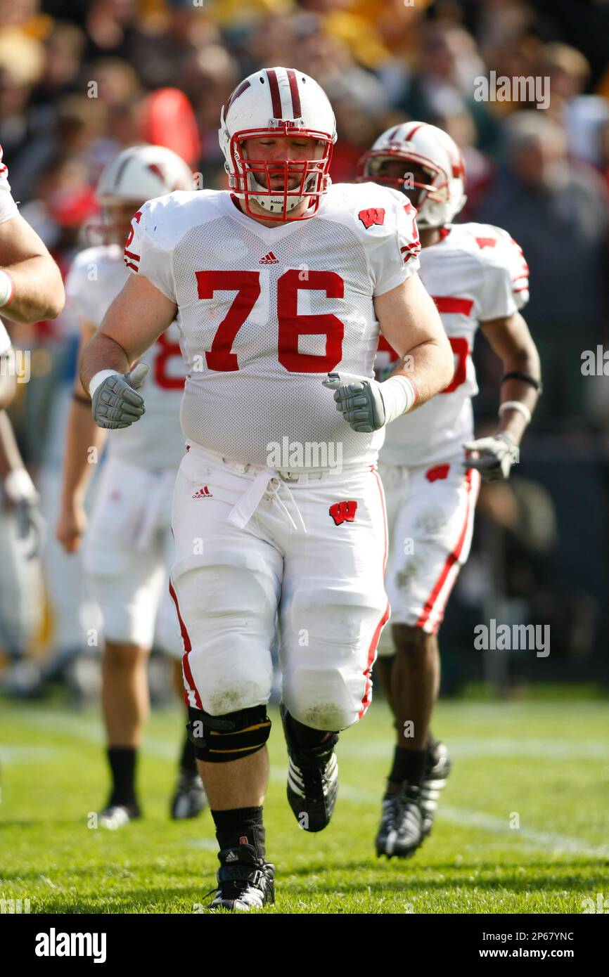IOWA CITY, IA - OCTOBER 18: Offensive Lineman Bill Nagy #76 of the ...