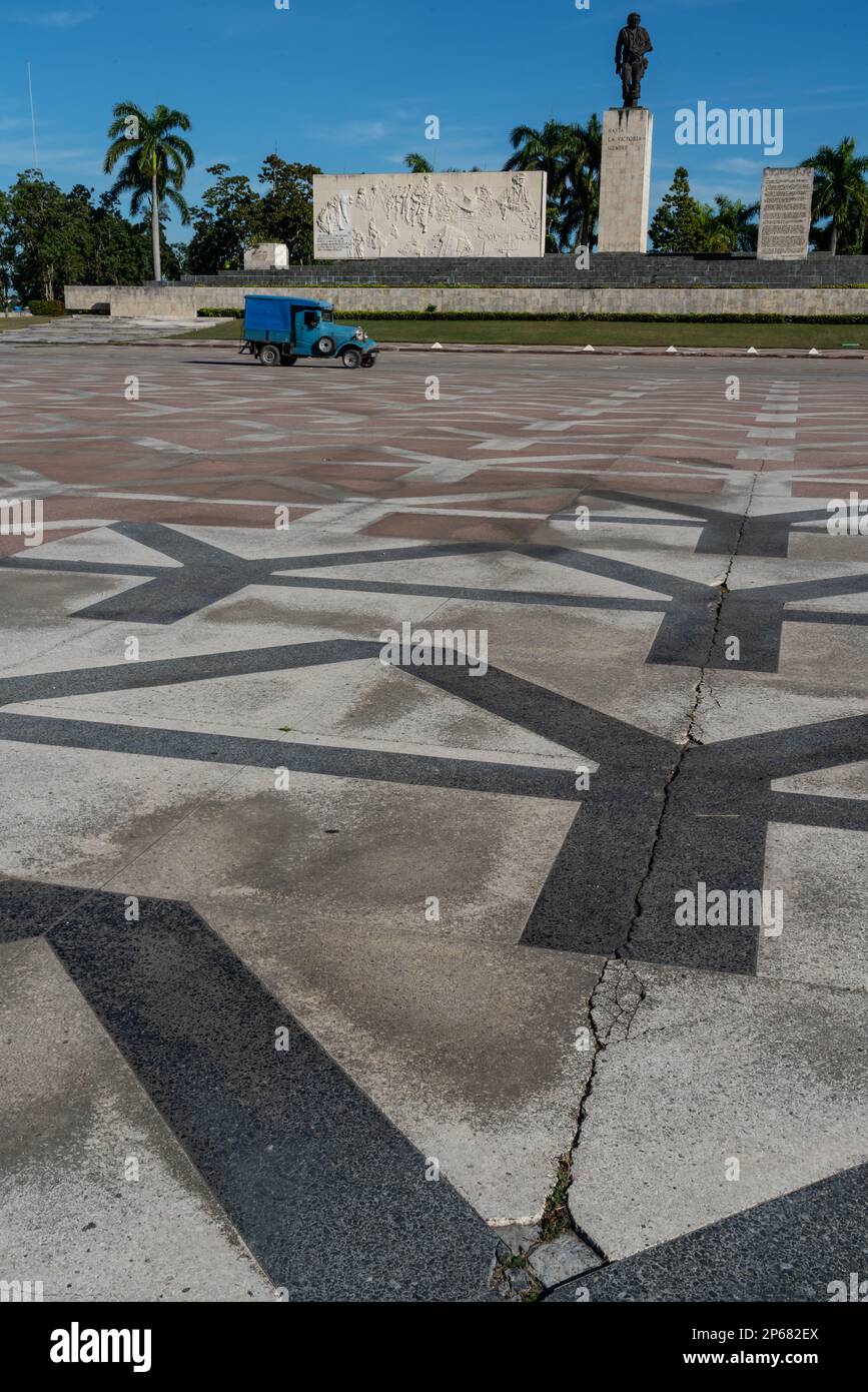 Che Guevara Memorial where he is buried, fault lines of Cuban socialism ...