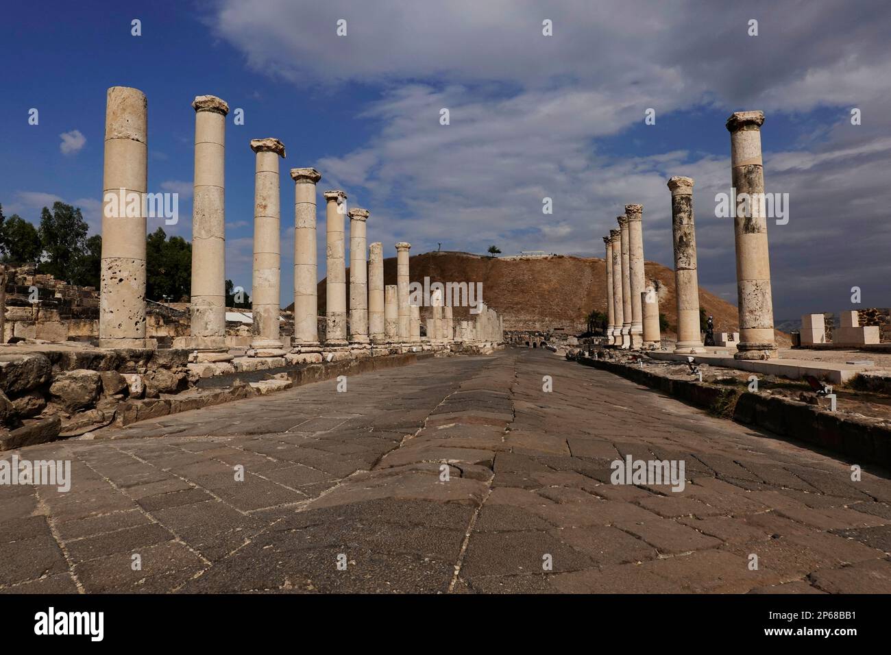 The ruins of the ancient Roman and Byzantine city of Bet She'an, Bet ...