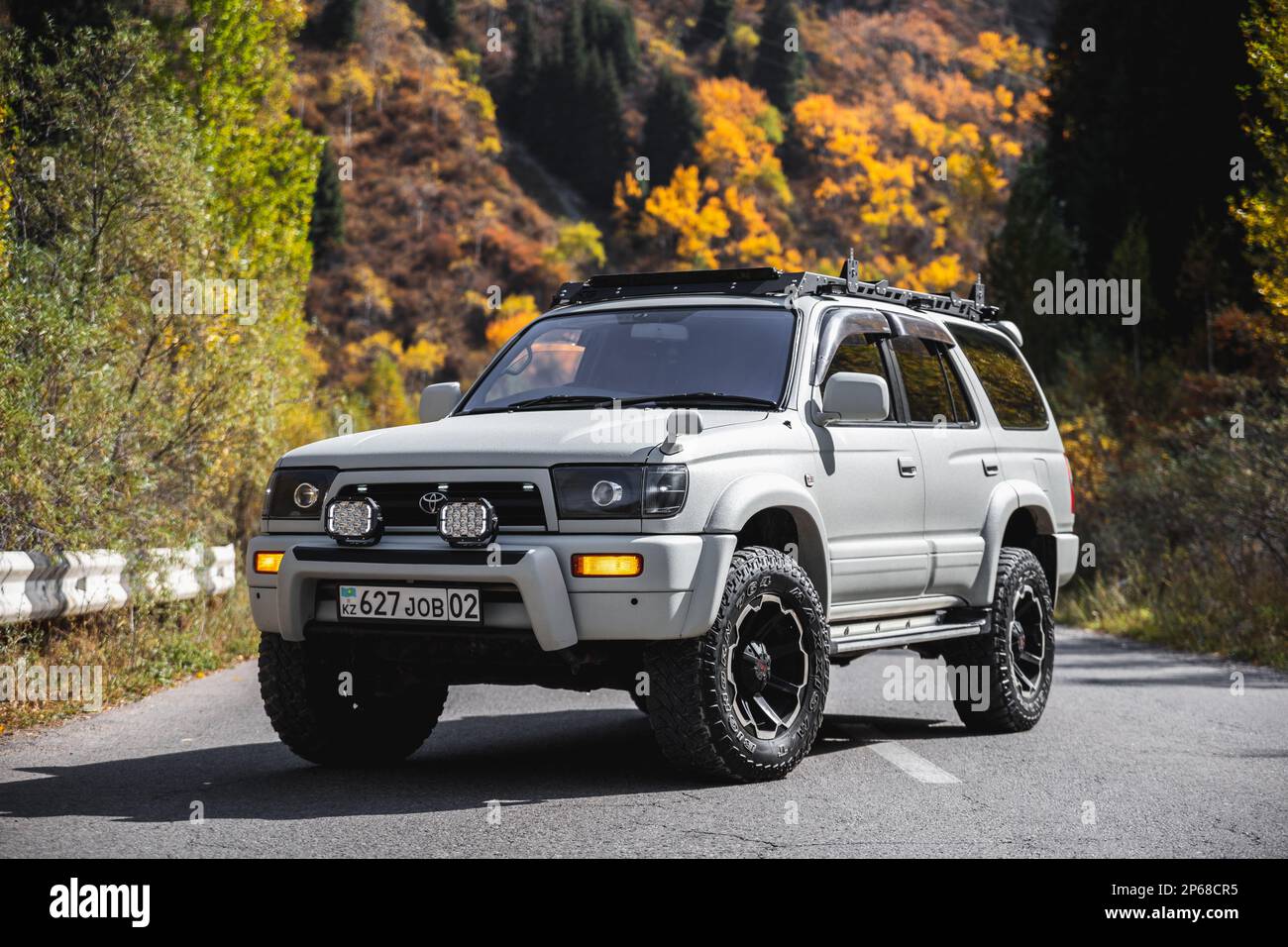 Toyota Hilux Surf Off Road