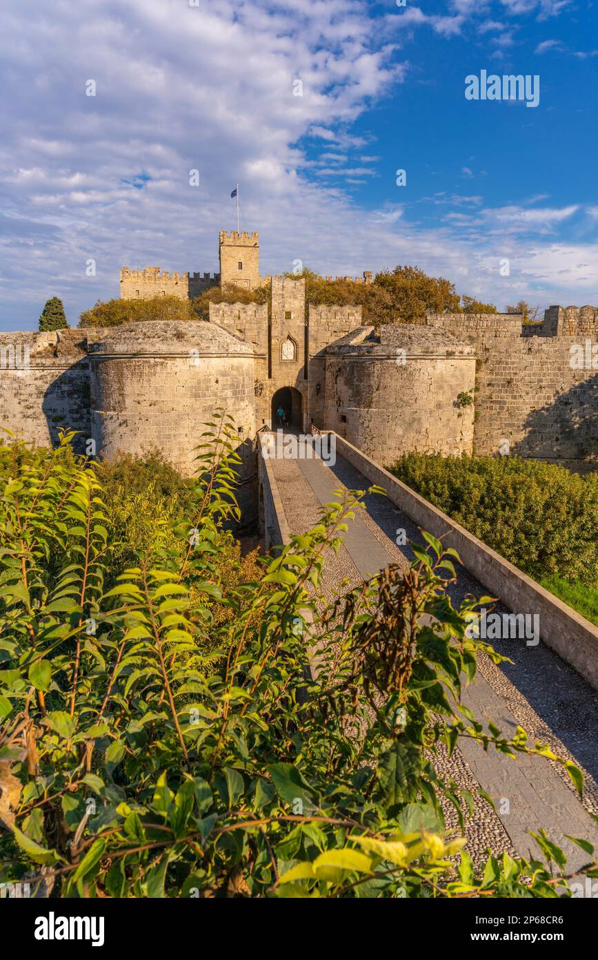 View of Gate of Amboise, Old Rhodes Town, UNESCO World Heritage Site ...