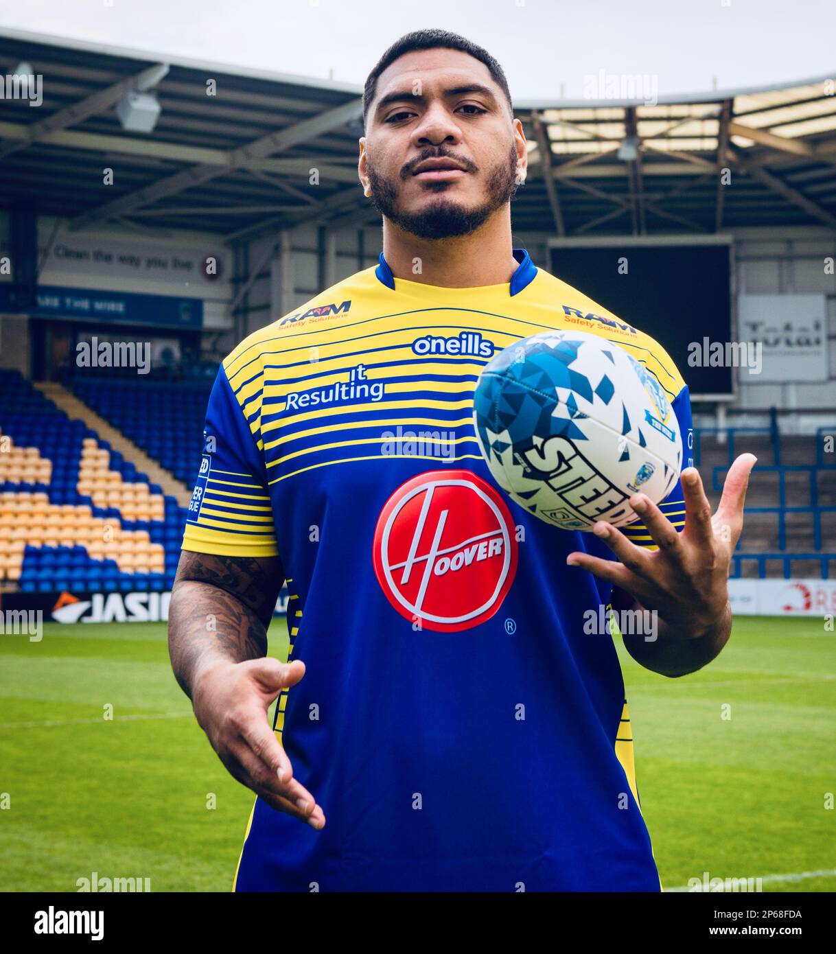 Josh Thewlis celebrates Warrington Wolves win over Catalans Dragons ...