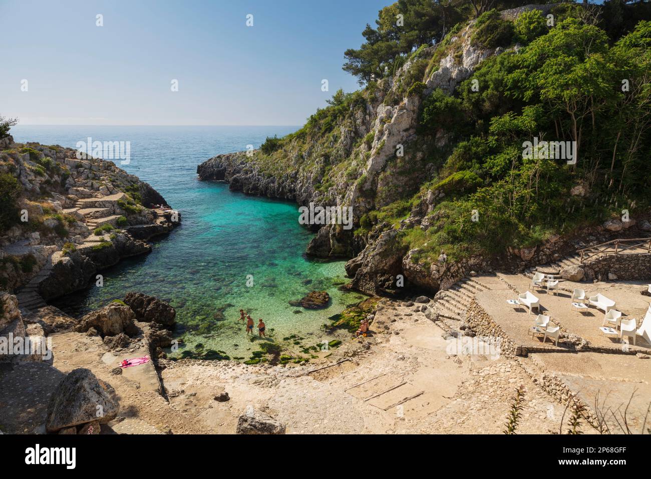 Cala dell acquaviva hi-res stock photography and images - Alamy