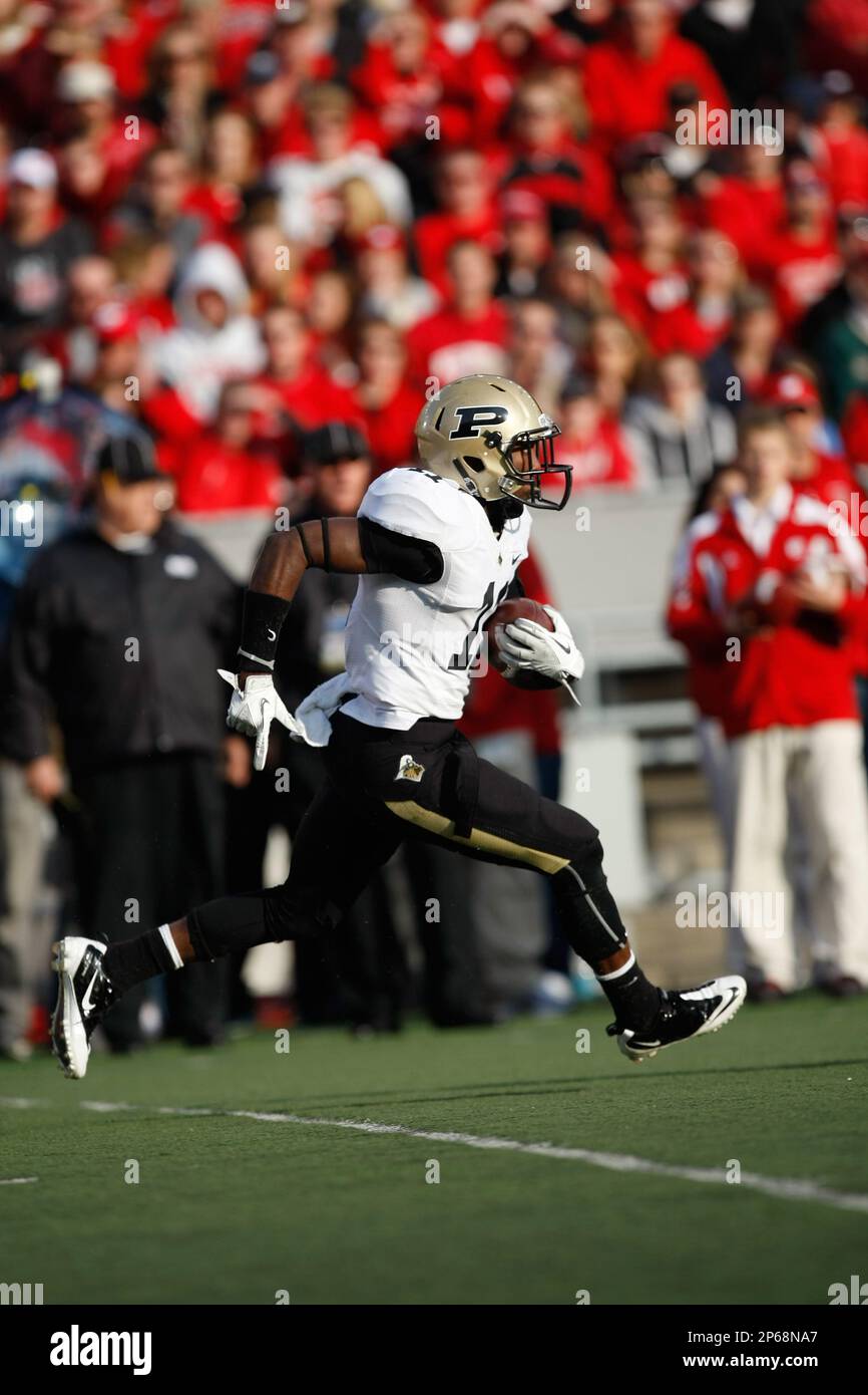 MADISON, WI - NOVEMBER 05: Akeem Hunt #11 of the Purdue Boilermakers ...