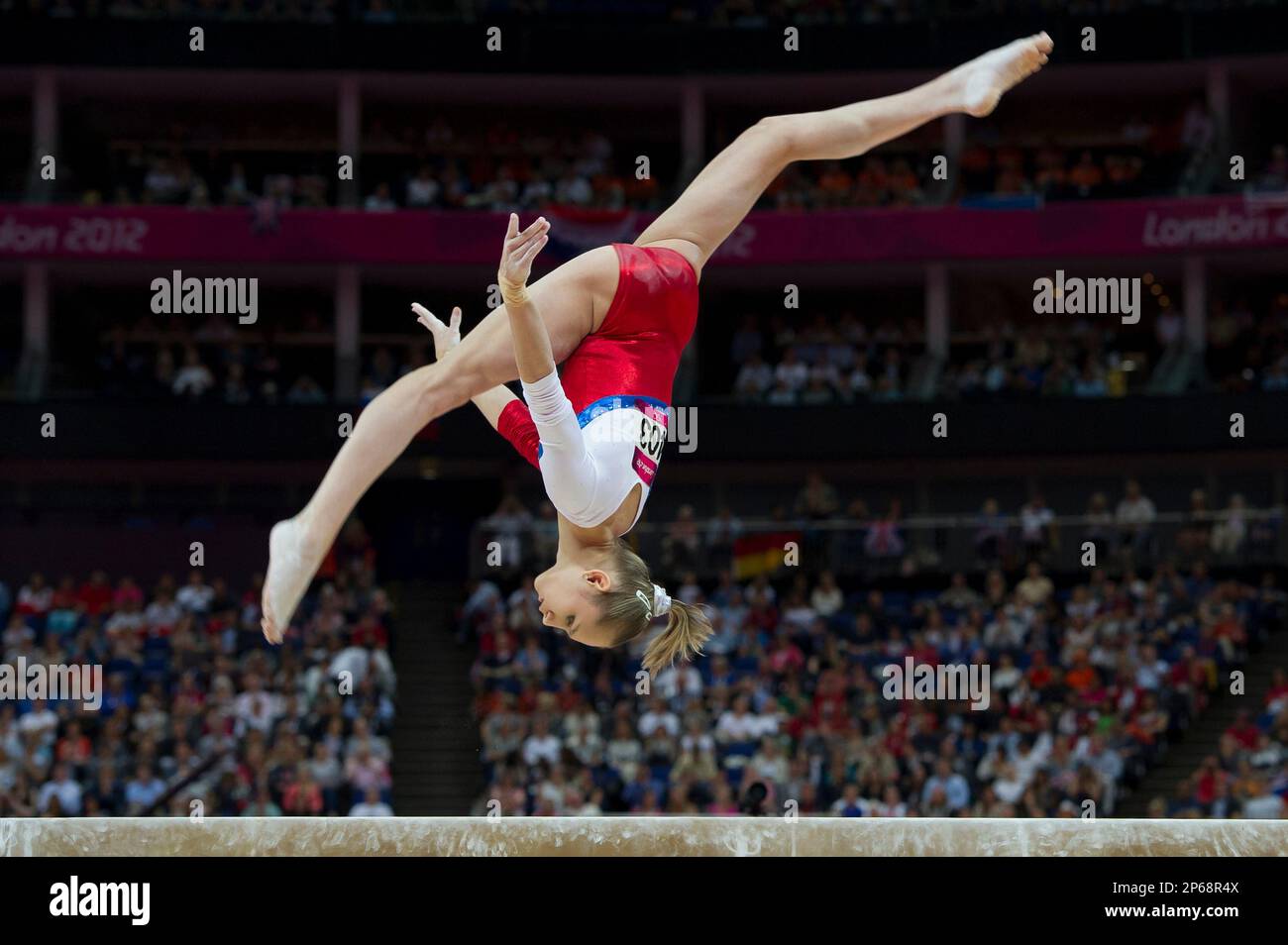 Viktoria Komova Beam