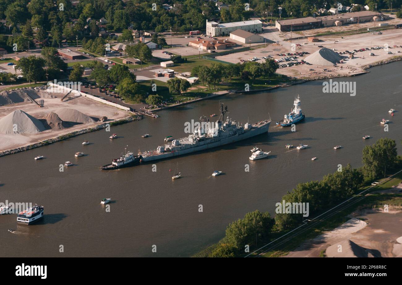 Aerial view of the destroyer USS Edson as it is towed down the Saginaw ...